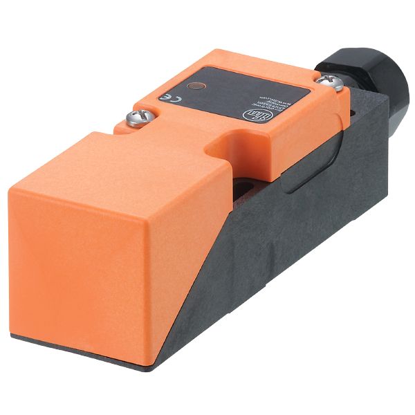 IM5038 - Inductive sensor - ifm